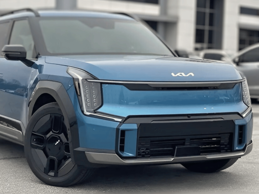 Kia EV9 GT-Line Named One of Wards’ 10 Best Engines & Propulsion ...